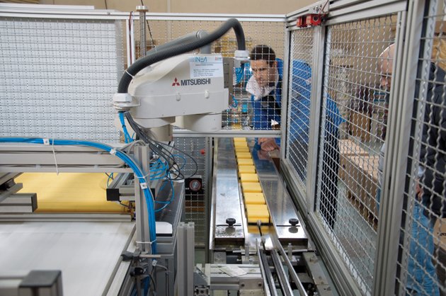 Robotizovana linija za proizvodnju i pakovanje sunđera • magazin ...